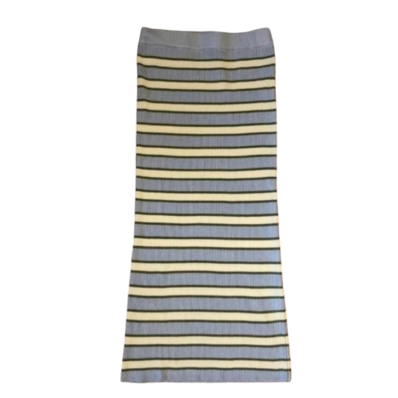 Zara | Skirts | Zara Midi Skirr | Poshmark